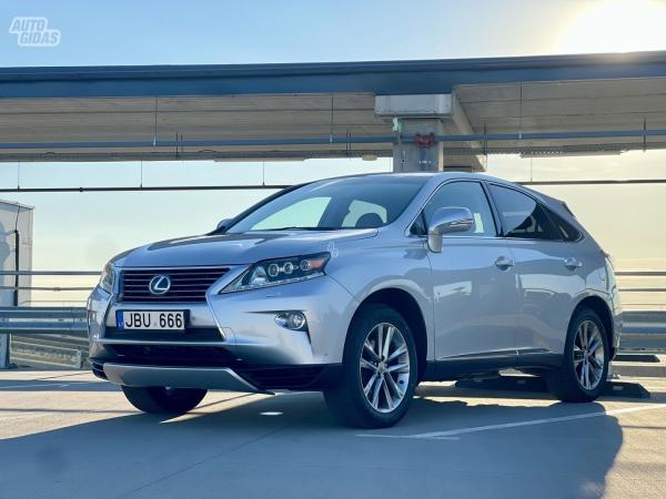 Pelēks Lexus RX 450h 2013 Viļņa, ar dzinēja tilpumu 3.50 L un nobraukumu 330 tūkst. km par 14800 €, foto 2 vietnē AUTOMOTO.COM.LV