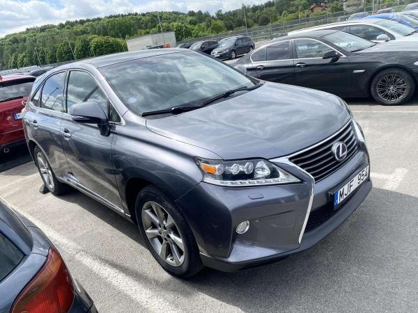 Pelēks Lexus RX 450h 2013 Viļņa, ar dzinēja tilpumu 3.46 L un nobraukumu 188 tūkst. km par 16700 €, foto 1 vietnē AUTOMOTO.COM.LV