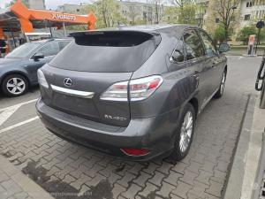 Grey Lexus RX 450h 2013 in Vilnius, with an engine capacity of 3.46 L and mileage of 180 thousand km for 12999 €, photo 3 on AUTOMOTO.COM.LV