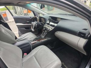 Grey Lexus RX 450h 2013 in Vilnius, with an engine capacity of 3.46 L and mileage of 180 thousand km for 12999 €, photo 11 on AUTOMOTO.COM.LV