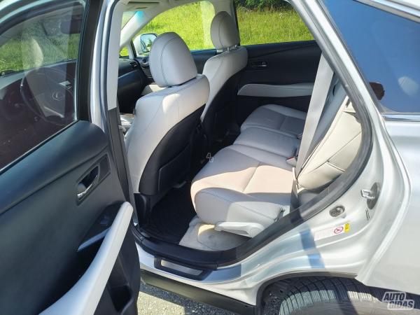 Grey Lexus RX 450h 2013 in Vilnius, with an engine capacity of 3.50 L and mileage of 239 thousand km for 14800 €, photo 10 on AUTOMOTO.COM.LV