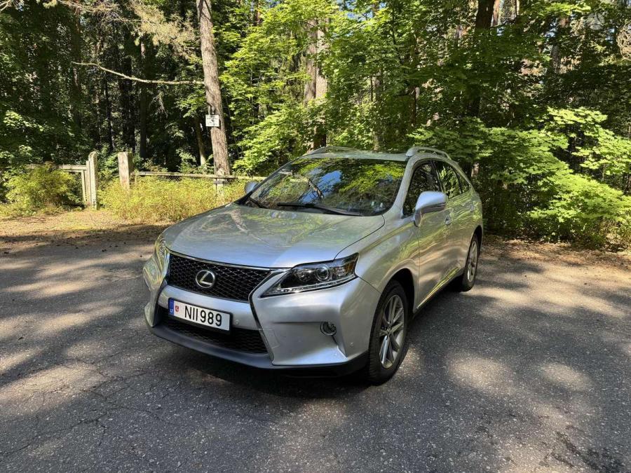 Grey Lexus RX 450h 2013 in Vilnius, with an engine capacity of 3.46 L and mileage of 144 thousand km for 15500 €, photo 3 on AUTOMOTO.COM.LV
