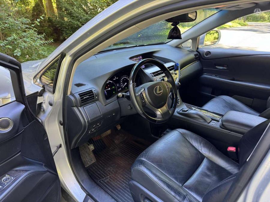 Grey Lexus RX 450h 2013 in Vilnius, with an engine capacity of 3.46 L and mileage of 144 thousand km for 15500 €, photo 14 on AUTOMOTO.COM.LV