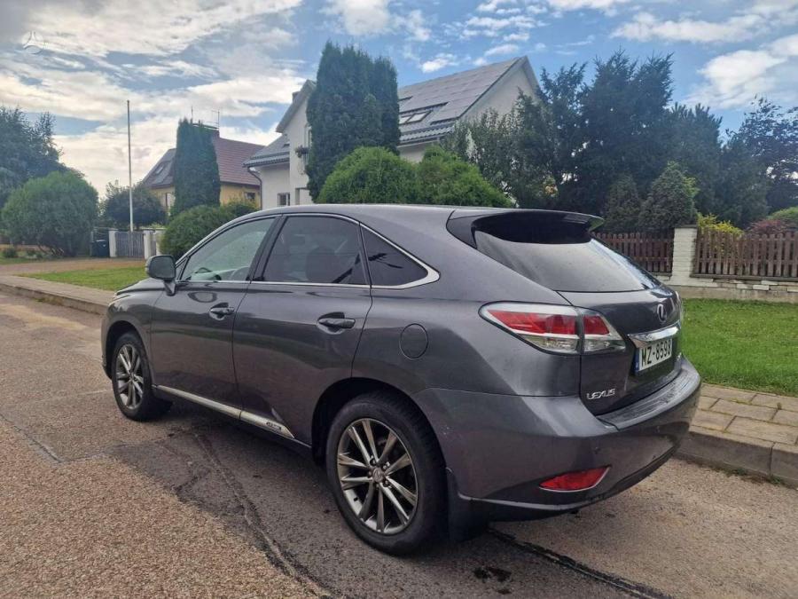 Grey Lexus RX 450h 2013 in Vilnius, with an engine capacity of 3.46 L and mileage of 241 thousand km for 11300 €, photo 4 on AUTOMOTO.COM.LV