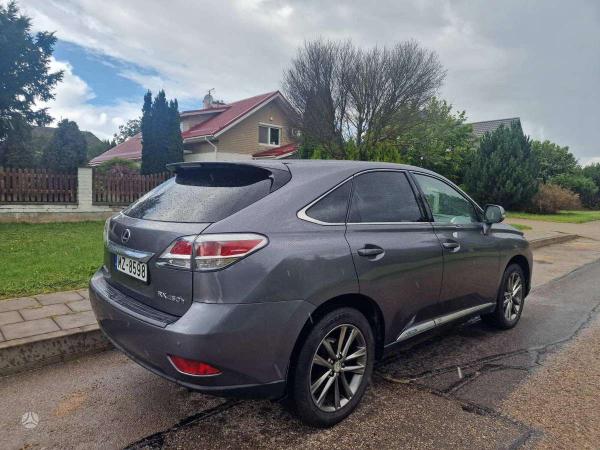 Grey Lexus RX 450h 2013 in Vilnius, with an engine capacity of 3.46 L and mileage of 241 thousand km for 11300 €, photo 6 on AUTOMOTO.COM.LV