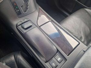 Grey Lexus RX 450h 2013 in Vilnius, with an engine capacity of 3.46 L and mileage of 241 thousand km for 11300 €, photo 19 on AUTOMOTO.COM.LV