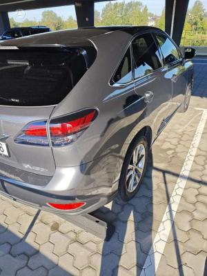Grey Lexus RX 450h 2013 in Vilnius, with an engine capacity of 3.46 L and mileage of 185 thousand km for 17800 €, photo 5 on AUTOMOTO.COM.LV