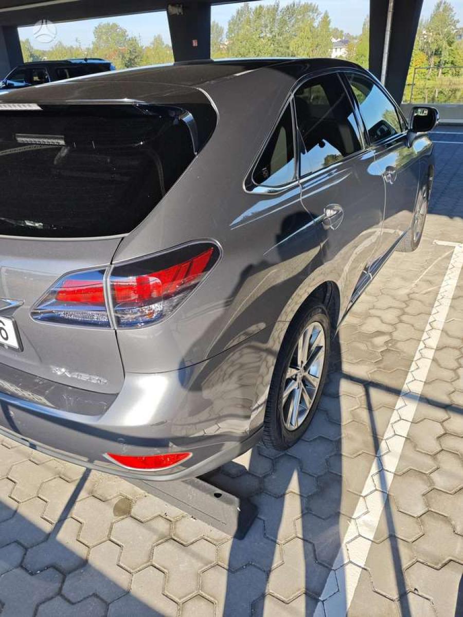 Grey Lexus RX 450h 2013 in Vilnius, with an engine capacity of 3.46 L and mileage of 185 thousand km for 17800 €, photo 5 on AUTOMOTO.COM.LV