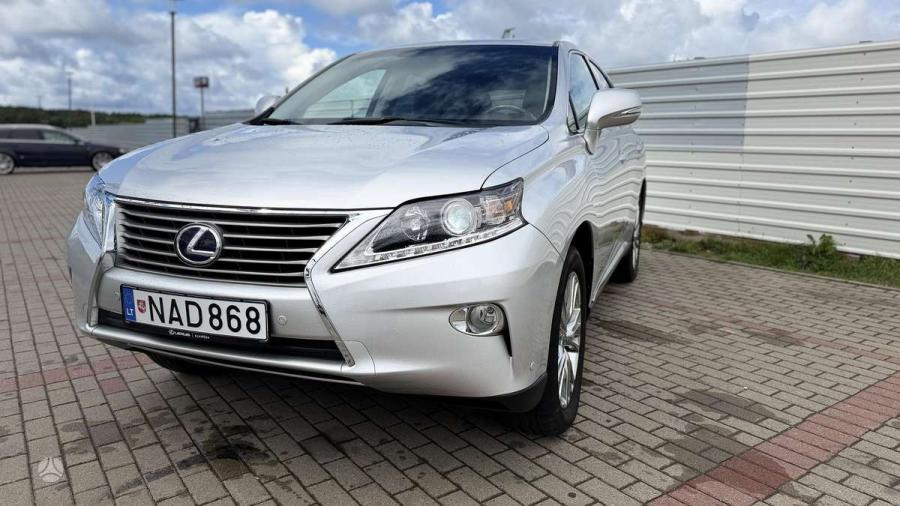 Pelēks Lexus RX 450h 2013 Klaipėda, ar dzinēja tilpumu 3.46 L un nobraukumu 165 tūkst. km par 15600 €, foto 4 vietnē AUTOMOTO.COM.LV