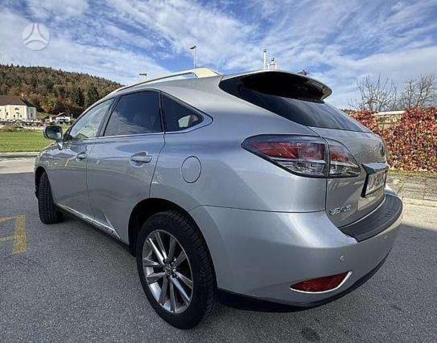 Grey Lexus RX 450h 2014 in Marijampole, with an engine capacity of 3.46 L and mileage of 300 thousand km for 13250 €, photo 3 on AUTOMOTO.COM.LV