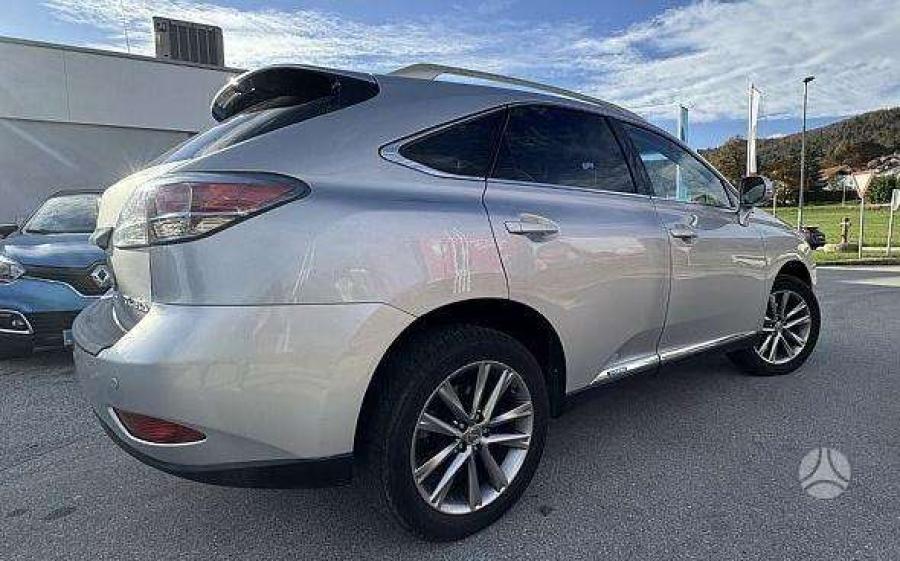 Grey Lexus RX 450h 2014 in Marijampole, with an engine capacity of 3.46 L and mileage of 300 thousand km for 13250 €, photo 4 on AUTOMOTO.COM.LV
