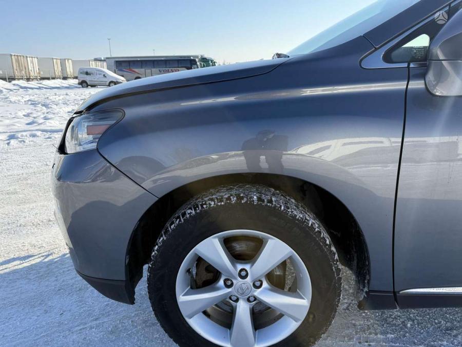 Grey Lexus RX 450h 2014 in Vilnius, with an engine capacity of 3.50 L and mileage of 306 thousand km for 6970 €, photo 11 on AUTOMOTO.COM.LV