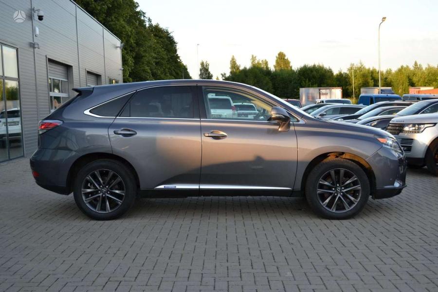 Pelēks Lexus RX 450h 2014 Viļņa, ar dzinēja tilpumu 3.46 L un nobraukumu 295 tūkst. km par 16000 €, foto 7 vietnē AUTOMOTO.COM.LV