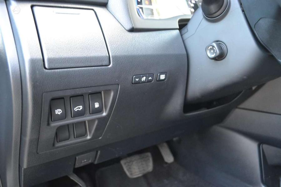 Pelēks Lexus RX 450h 2014 Viļņa, ar dzinēja tilpumu 3.46 L un nobraukumu 295 tūkst. km par 16000 €, foto 19 vietnē AUTOMOTO.COM.LV
