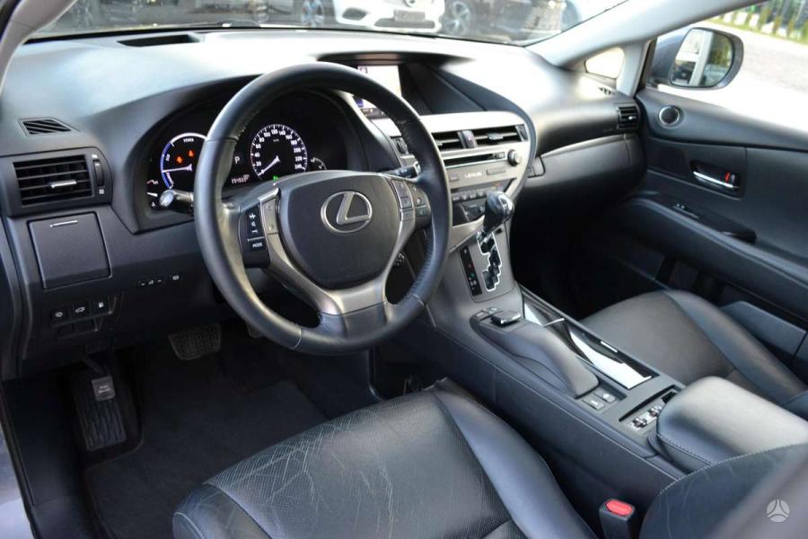 Pelēks Lexus RX 450h 2014 Viļņa, ar dzinēja tilpumu 3.46 L un nobraukumu 295 tūkst. km par 16000 €, foto 20 vietnē AUTOMOTO.COM.LV