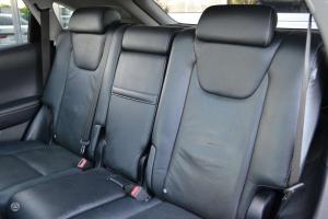 Pelēks Lexus RX 450h 2014 Viļņa, ar dzinēja tilpumu 3.46 L un nobraukumu 295 tūkst. km par 16000 €, foto 26 vietnē AUTOMOTO.COM.LV