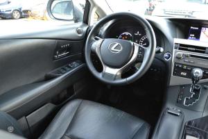Pelēks Lexus RX 450h 2014 Viļņa, ar dzinēja tilpumu 3.46 L un nobraukumu 295 tūkst. km par 16000 €, foto 36 vietnē AUTOMOTO.COM.LV
