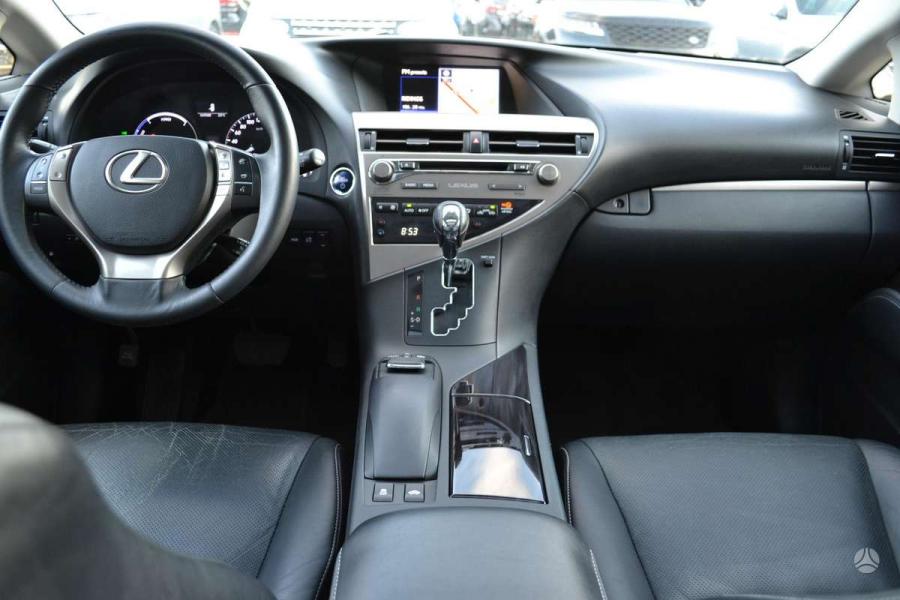 Pelēks Lexus RX 450h 2014 Viļņa, ar dzinēja tilpumu 3.46 L un nobraukumu 295 tūkst. km par 16000 €, foto 37 vietnē AUTOMOTO.COM.LV