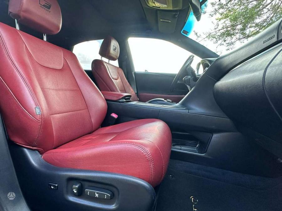 Pelēks Lexus RX 450h 2014 Viļņa, ar dzinēja tilpumu 3.46 L un nobraukumu 229 tūkst. km par 17950 €, foto 30 vietnē AUTOMOTO.COM.LV