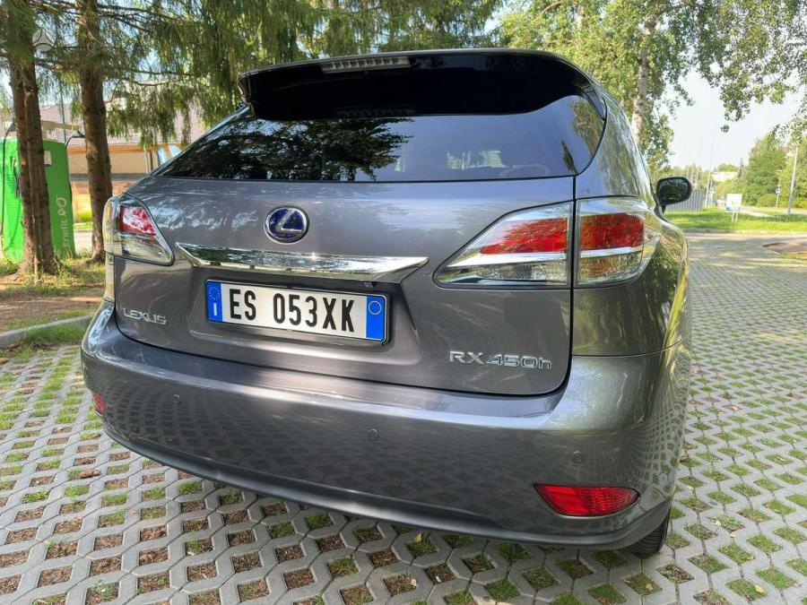 Серый Лексус RX 450h 2014 в Вильнюс, объемом двигателя 3.46 л и пробегом 263 тыс. км за 17900 €, фото 9 на AUTOMOTO.COM.LV