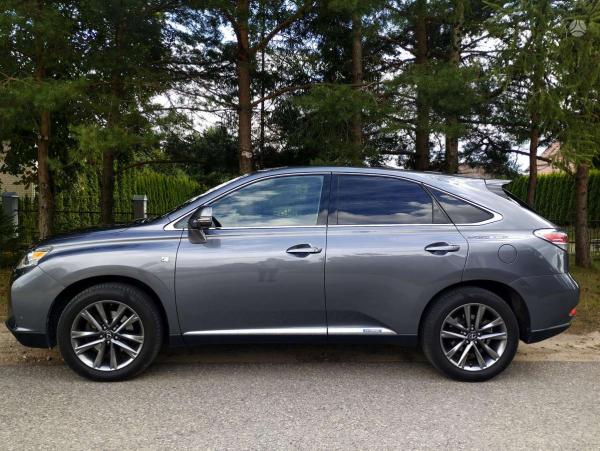 Pelēks Lexus RX 450h 2014 Viļņa, ar dzinēja tilpumu 3.46 L un nobraukumu 269 tūkst. km par 17900 €, foto 3 vietnē AUTOMOTO.COM.LV