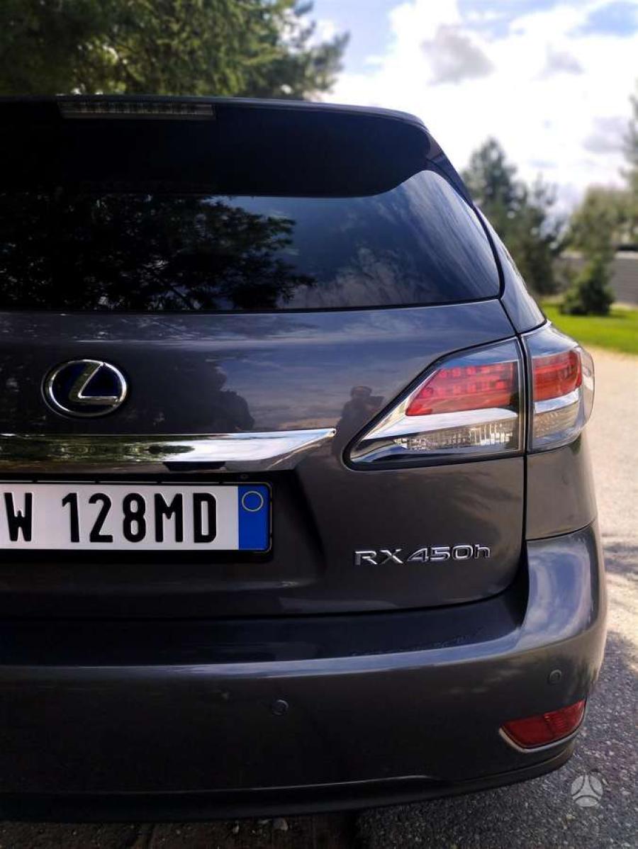 Серый Лексус RX 450h 2014 в Вильнюс, объемом двигателя 3.46 л и пробегом 269 тыс. км за 17900 €, фото 7 на AUTOMOTO.COM.LV