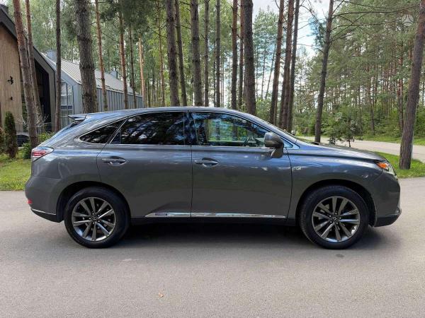 Grey Lexus RX 450h 2014 in Vilnius, with an engine capacity of 3.46 L and mileage of 270 thousand km for 17500 €, photo 4 on AUTOMOTO.COM.LV