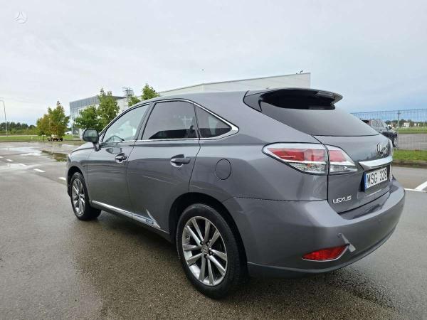 Grey Lexus RX 450h 2015 in Panevezys, with an engine capacity of 3.46 L and mileage of 284 thousand km for 14900 €, photo 6 on AUTOMOTO.COM.LV