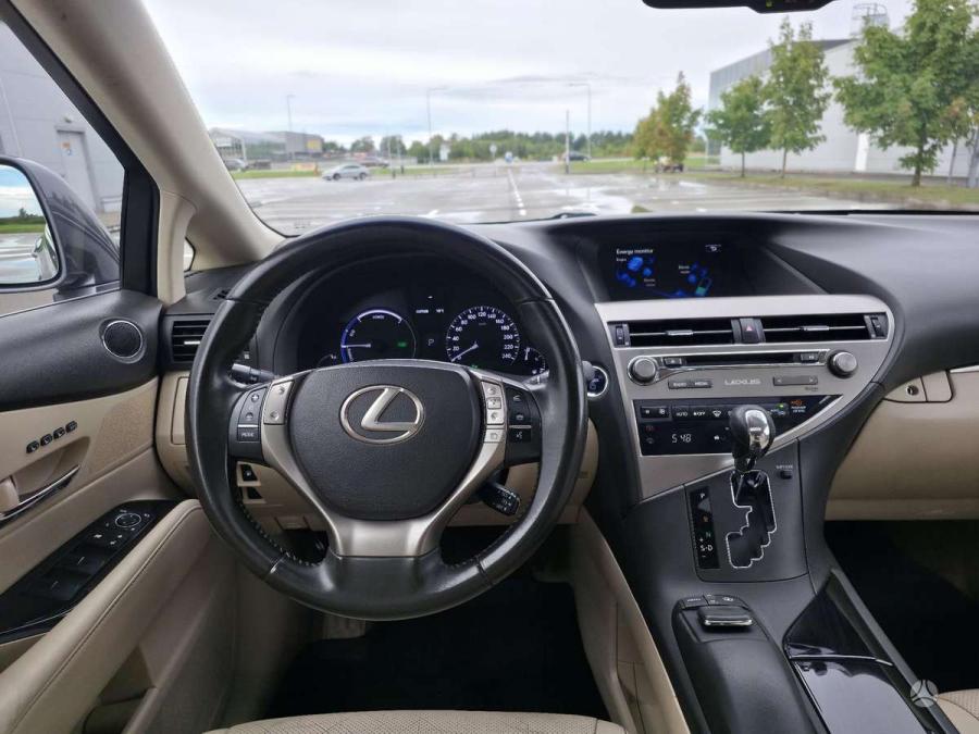 Grey Lexus RX 450h 2015 in Panevezys, with an engine capacity of 3.46 L and mileage of 284 thousand km for 14900 €, photo 14 on AUTOMOTO.COM.LV