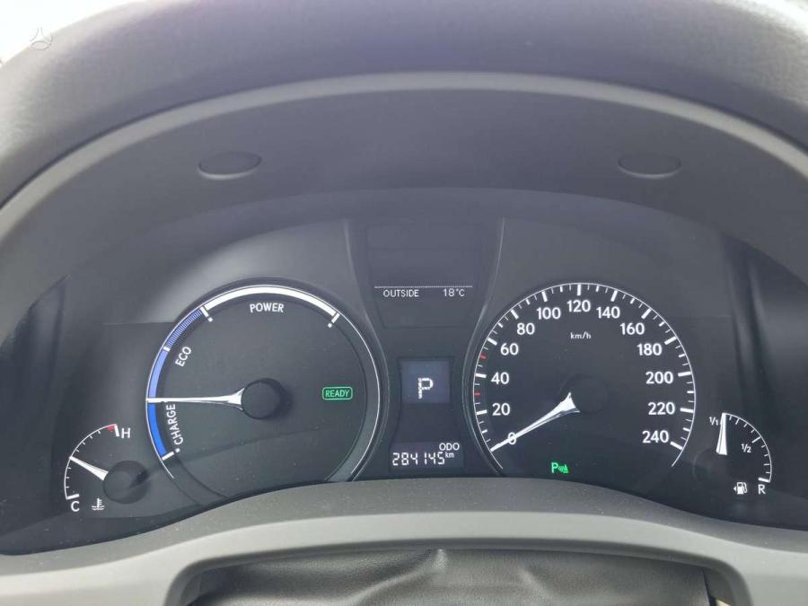 Grey Lexus RX 450h 2015 in Panevezys, with an engine capacity of 3.46 L and mileage of 284 thousand km for 14900 €, photo 15 on AUTOMOTO.COM.LV