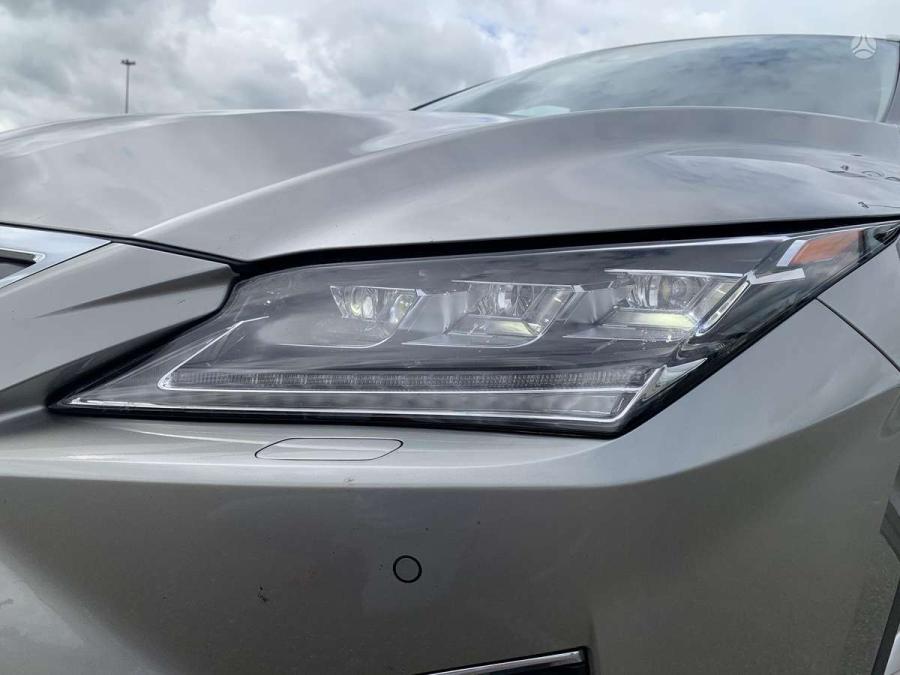 Pelēks Lexus RX 450h 2016 Viļņa, ar dzinēja tilpumu 3.46 L un nobraukumu 150 tūkst. km par 28500 €, foto 9 vietnē AUTOMOTO.COM.LV