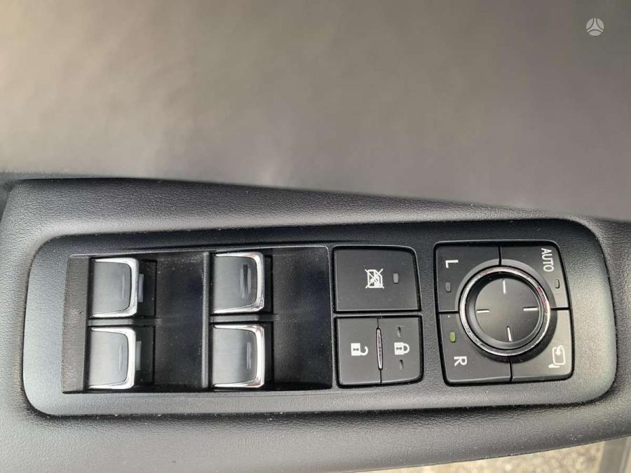 Pelēks Lexus RX 450h 2016 Viļņa, ar dzinēja tilpumu 3.46 L un nobraukumu 150 tūkst. km par 28500 €, foto 13 vietnē AUTOMOTO.COM.LV