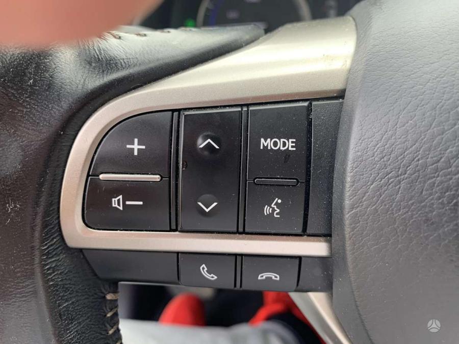 Pelēks Lexus RX 450h 2016 Viļņa, ar dzinēja tilpumu 3.46 L un nobraukumu 150 tūkst. km par 28500 €, foto 17 vietnē AUTOMOTO.COM.LV