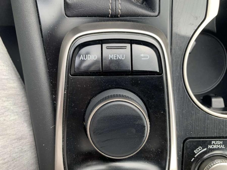 Pelēks Lexus RX 450h 2016 Viļņa, ar dzinēja tilpumu 3.46 L un nobraukumu 150 tūkst. km par 28500 €, foto 25 vietnē AUTOMOTO.COM.LV