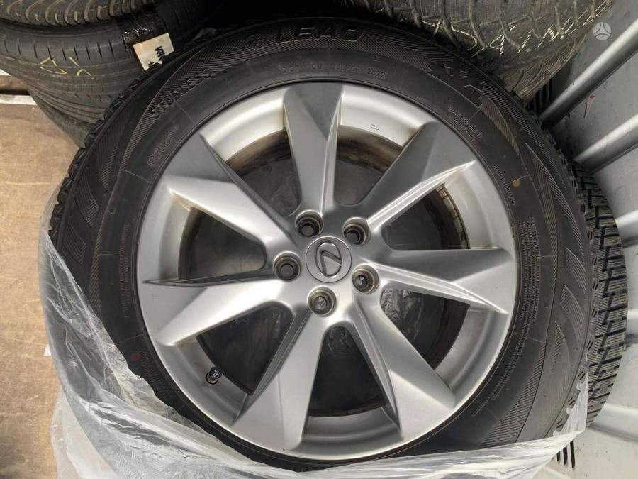 Pelēks Lexus RX 450h 2016 Viļņa, ar dzinēja tilpumu 3.46 L un nobraukumu 150 tūkst. km par 28500 €, foto 37 vietnē AUTOMOTO.COM.LV