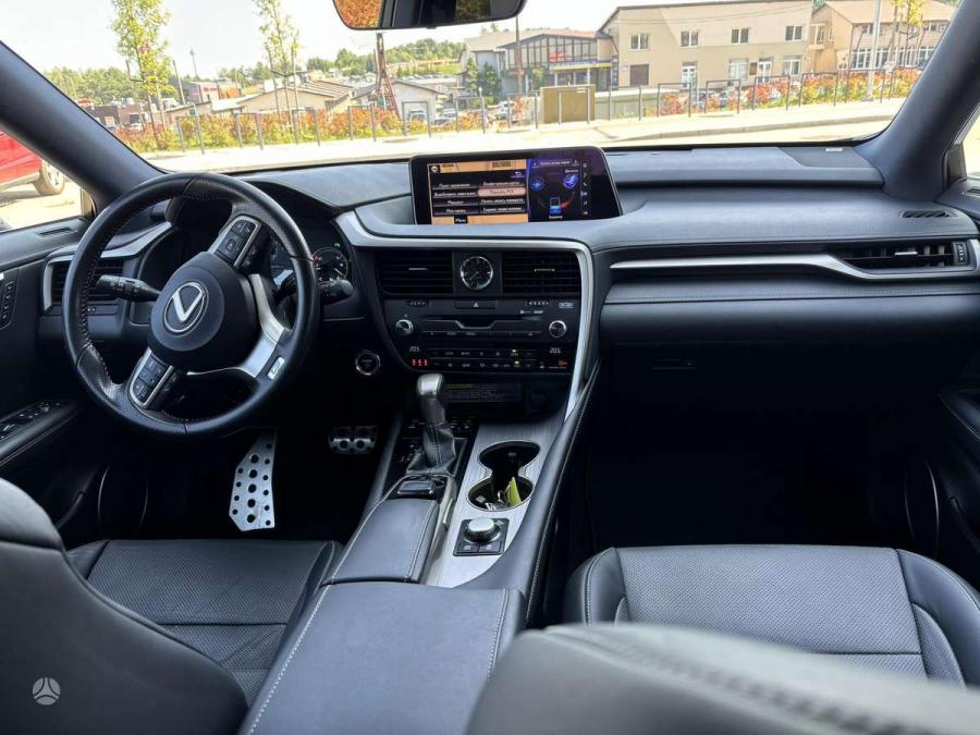 Pelēks Lexus RX 450h 2016 Viļņa, ar dzinēja tilpumu 3.46 L un nobraukumu 185 tūkst. km par 27600 €, foto 9 vietnē AUTOMOTO.COM.LV