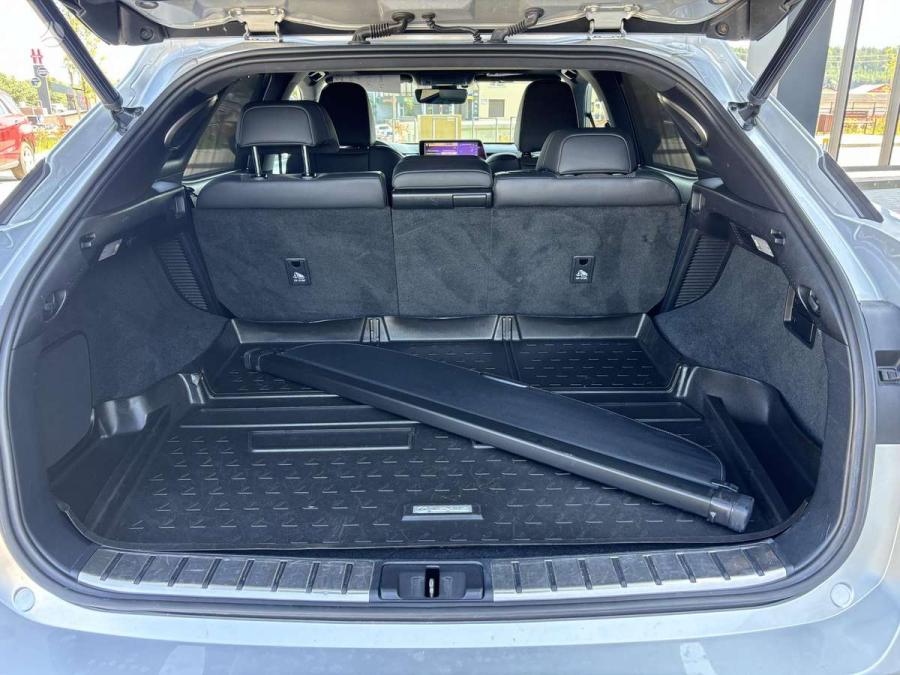 Pelēks Lexus RX 450h 2016 Viļņa, ar dzinēja tilpumu 3.46 L un nobraukumu 185 tūkst. km par 27600 €, foto 10 vietnē AUTOMOTO.COM.LV