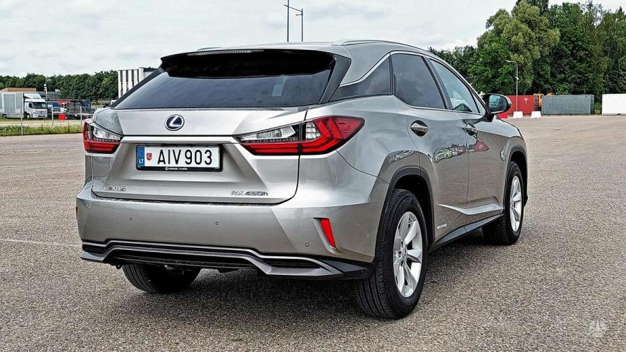 Grey Lexus RX 450h 2016 in Vilnius, with an engine capacity of 3.46 L and mileage of 151 thousand km for 28500 €, photo 9 on AUTOMOTO.COM.LV