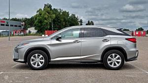 Grey Lexus RX 450h 2016 in Vilnius, with an engine capacity of 3.46 L and mileage of 151 thousand km for 28500 €, photo 13 on AUTOMOTO.COM.LV