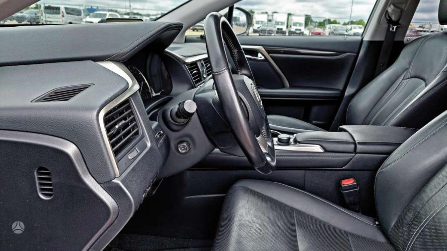 Grey Lexus RX 450h 2016 in Vilnius, with an engine capacity of 3.46 L and mileage of 151 thousand km for 28500 €, photo 16 on AUTOMOTO.COM.LV