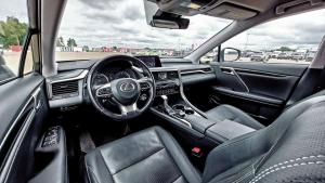 Grey Lexus RX 450h 2016 in Vilnius, with an engine capacity of 3.46 L and mileage of 151 thousand km for 28500 €, photo 18 on AUTOMOTO.COM.LV