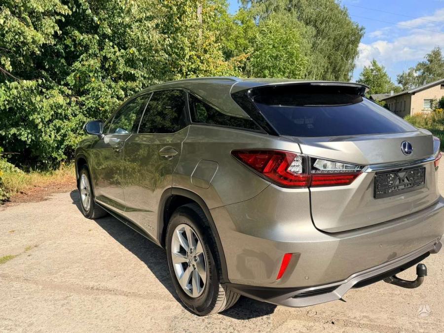 Pelēks Lexus RX 450h 2016 Šauļi, ar dzinēja tilpumu 3.46 L un nobraukumu 250 tūkst. km par 21150 €, foto 10 vietnē AUTOMOTO.COM.LV