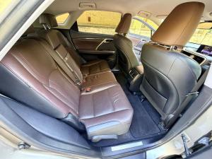 Grey Lexus RX 450h 2016 in Siauliai, with an engine capacity of 3.46 L and mileage of 250 thousand km for 20950 €, photo 21 on AUTOMOTO.COM.LV
