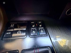 Pelēks Lexus RX 450h 2016 Šauļi, ar dzinēja tilpumu 3.46 L un nobraukumu 250 tūkst. km par 20250 €, foto 18 vietnē AUTOMOTO.COM.LV