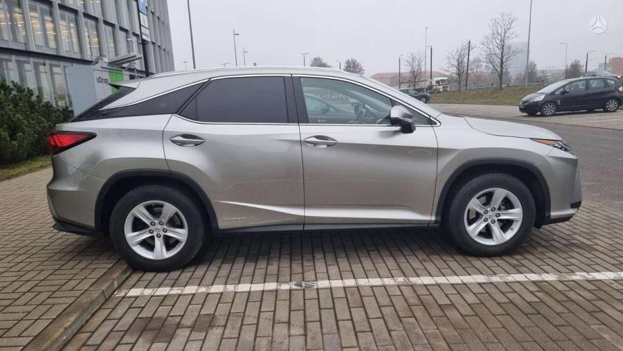 Grey Lexus RX 450h 2017 in Marijampole, with an engine capacity of 3.46 L and mileage of 165 thousand km for 28200 €, photo 26 on AUTOMOTO.COM.LV