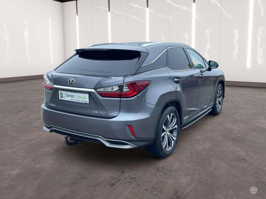 Grey Lexus RX 450h 2017 in Vilnius, with an engine capacity of 3.46 L and mileage of 170 thousand km for 29500 €, photo 6 on AUTOMOTO.COM.LV