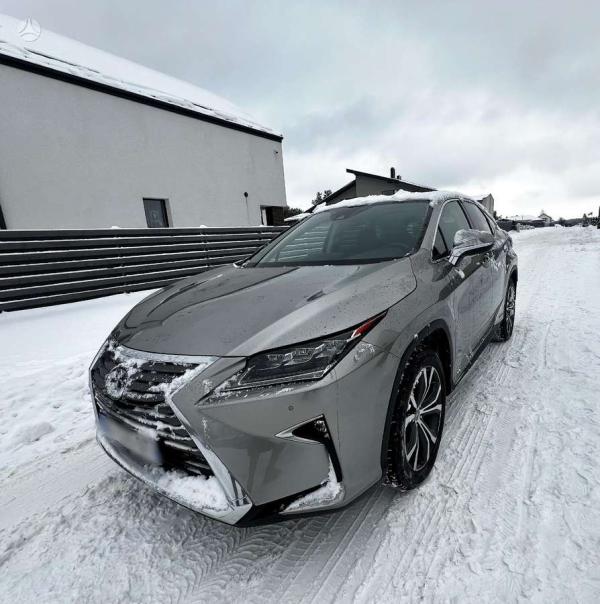 Grey Lexus RX 450h 2017 in Vilnius, with an engine capacity of 3.50 L and mileage of 170 thousand km for 27490 €, photo 5 on AUTOMOTO.COM.LV
