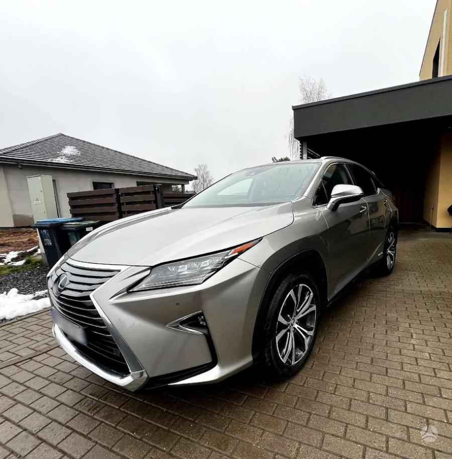 Pelēks Lexus RX 450h 2017 Viļņa, ar dzinēja tilpumu 3.46 L un nobraukumu 170 tūkst. km par 27800 €, foto 6 vietnē AUTOMOTO.COM.LV