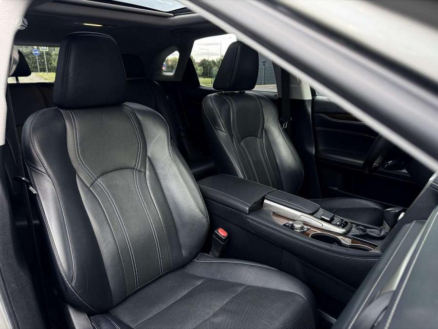 Pelēks Lexus RX 450h 2017 Kauņa, ar dzinēja tilpumu 3.46 L un nobraukumu 85 tūkst. km par 29500 €, foto 18 vietnē AUTOMOTO.COM.LV