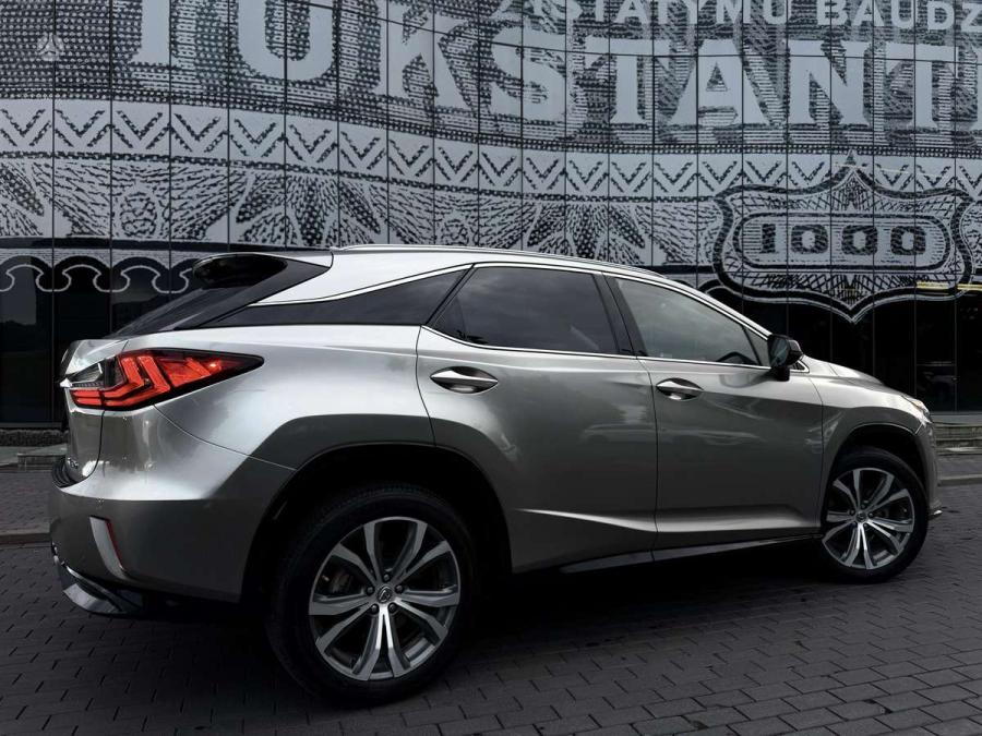 Pelēks Lexus RX 450h 2017 Kauņa, ar dzinēja tilpumu 3.46 L un nobraukumu 85 tūkst. km par 29500 €, foto 25 vietnē AUTOMOTO.COM.LV